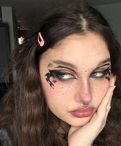 Alt Makeup Maquillaje De Ojos Gótico Maquillaje De Ojos Creativos Deliniados De Ojos