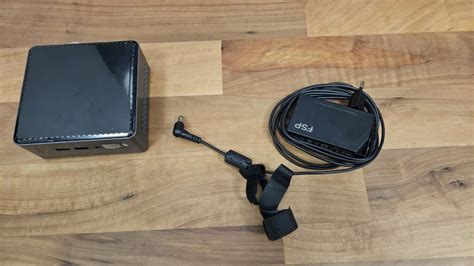 intel nuc NUC6CAY