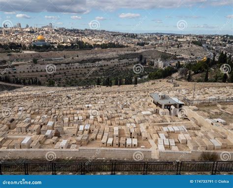 Mount Of Olives Jewish Cemetery Jerusalem Stock Image Image Of Mount
