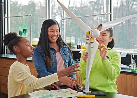 Learn How To Get Involved With Girl Scouts Join A Troop Go Solo Or