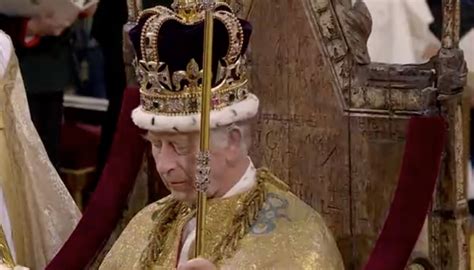 Carlos III é oficialmente Rei do Reino Unido Vê aqui o momento da
