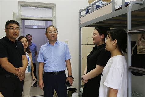 “山中医，我来了”——2023级新生报到 山西中医药大学新闻网
