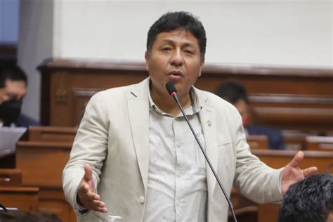 Allanan oficinas y viviendas de congresista de Acción Popular Raúl