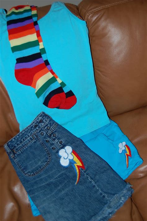 Eclectic Elathera Rainbow Dash Cosplay Repairs