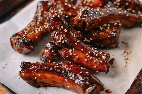 Honey Glazed Ribs 蜜汁排骨 Oven Baked The Woks Of Life