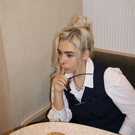 Fernanda Cortes Writer Youtube