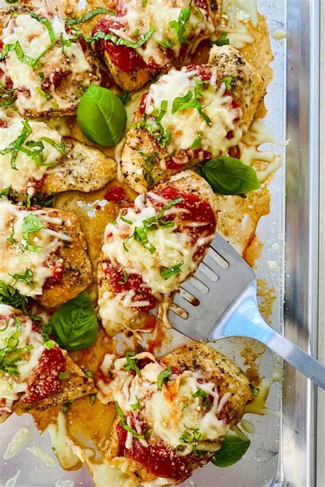 Easy 20 Minute Low Carb Chicken Parmesan Recipe