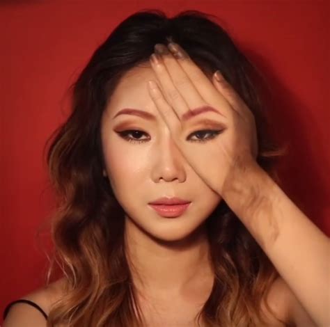 Artist Creates Incredible Optical Illusions With Makeup