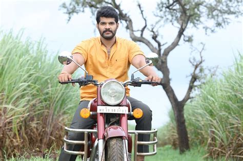 Tuzyat Jeev Rangla Zee Marathi Serial Title Track Actors Actress Promo