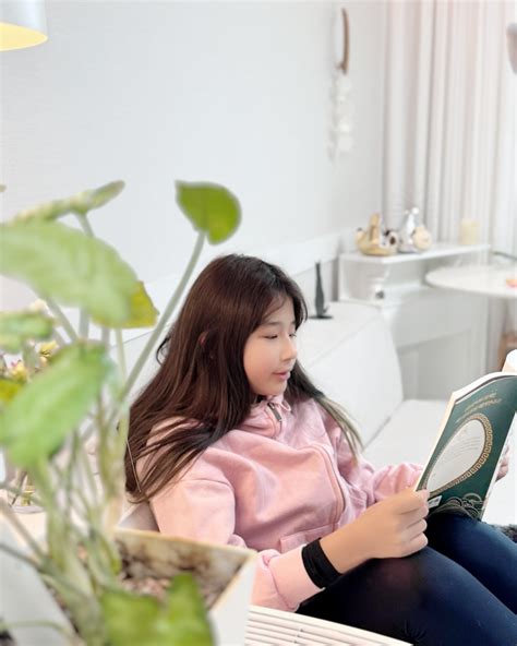 로지감성 도서제공 ”이번엔 아는 내용이 많아서 더 잘 읽혔어요 “ 속독하는 옘옘이는 이제 하루에 한권 그냥 읽어버리는