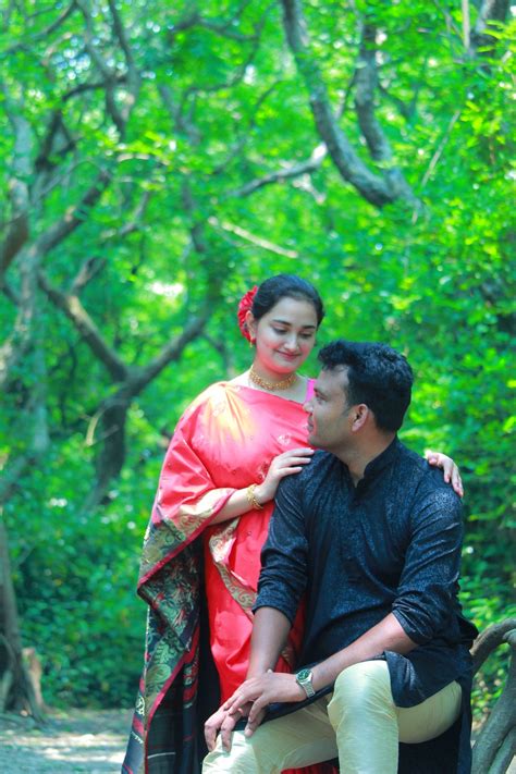 Mithu আজ আমাদের ভালোবাসার দিন স্মৃতির পাতায় লেখা সোনালী রঙিন। তোমার চোখের সেই মধুর হাসি