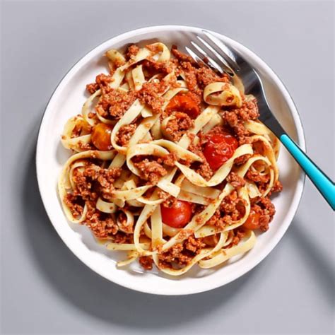 Beef Ragu And Cherry Tomato Tagliatelle 342 Kcal Musclefood