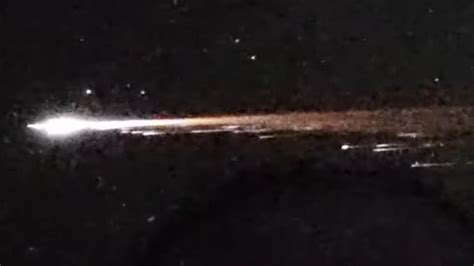 Huge Fireball Shoots Across Hawaii Skies As Celestial Object Re Enters