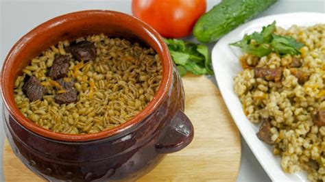 Перловка с мясом в горшочках. Простой и вкусный обед или ужин в духовке ...