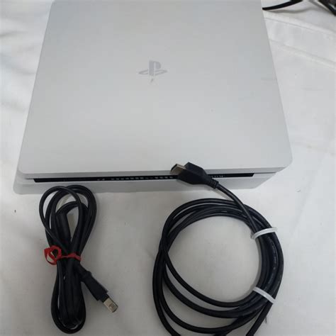 【やや傷や汚れあり】playstation4 Cuh 2100a 本体 封印シール付き 電源ケーブル、hdmiケーズ付き、動作確認済み 初期化