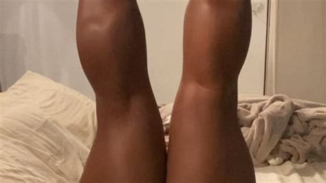 Showing Off My Shiny Thick Calves Sunniefetishgoddess Clips4sale