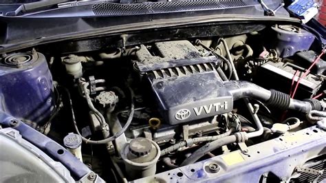 Toyota Vitz Тойота Витц SCP10 2000 года Замена приводного ремня и ...