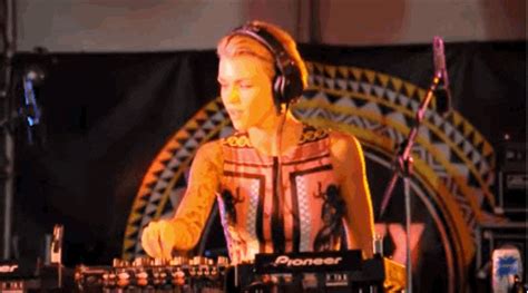 Ruby Rose Gif Find Share On Giphy