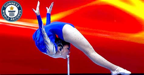 A Mongolian Contortionist Broke The Guinness World Record By Performing The Marinelli Bend For