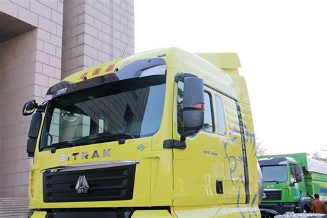 【图】重汽 汕德卡sitrak C7h 480马力 6x4 Lng牵引车卡车之家