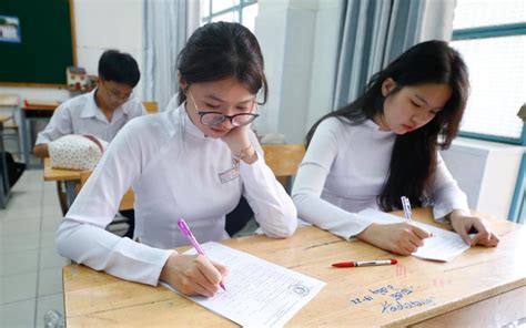 Phổ điểm Kỳ thi tốt nghiệp THPT năm 2025: Không biến động lớn