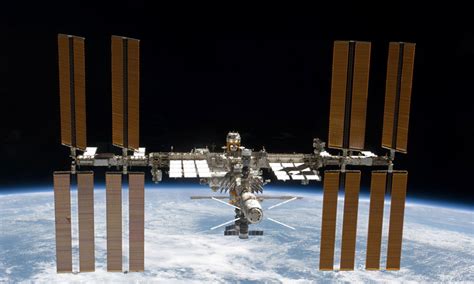 Le cargo spatial ATV 3 Edoardo Amaldi s est parfaitement amarré à l ISS