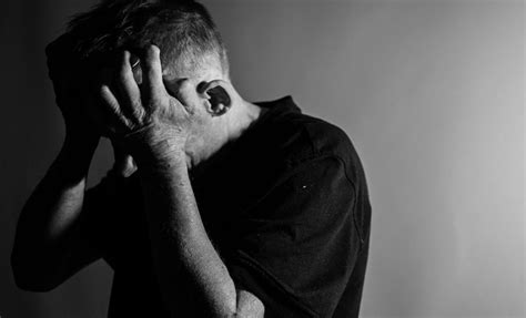 남자는 여친이 보낸 사진을 보고 바람을 눈치챘다 포스트쉐어