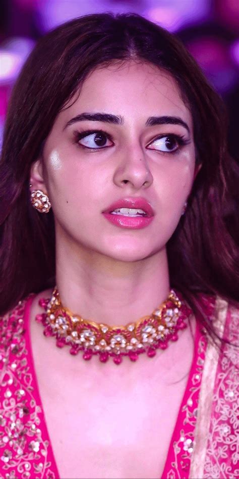 ananya pandey r hotactresspic4fapping
