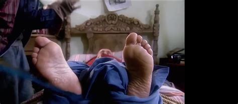 Chubby Bear Daddy Foot Tickle Trt