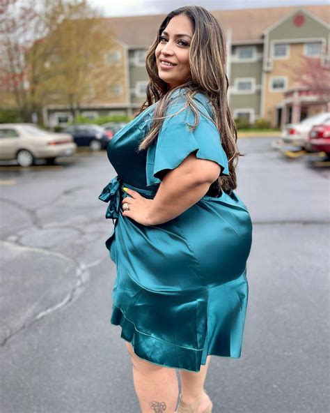 Peach Johana Bio Wiki Facts Age Height Weight Measurement