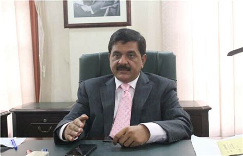 اب مسئلہ مارچ میں عوام کی تعداد کا نہیں، عوام کو سیکیورٹی دینے کا ہے