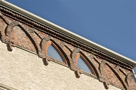 Цялостна реконструкция на сграда паметник на културата Арх