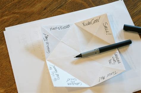 How To Make A Paper Chatterbox With Pictures Ehow