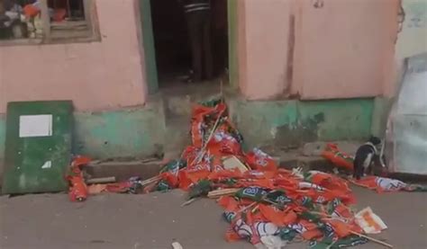 Kolkata Bjp Office In Bhabanipur Vandalised By Tmc Workers
