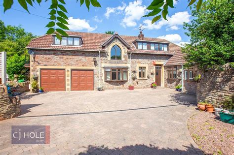 Beckspool Road Bristol Bs16 4 Bed Detached House £2 100 Pcm £485 Pw