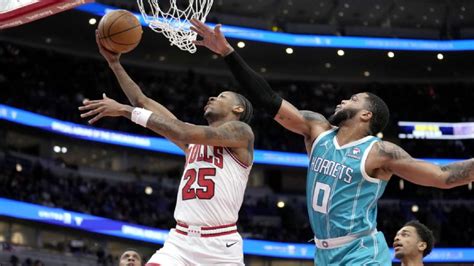 Coby White Scores 22 Points As The Chicago Bulls Beat The Charlotte
