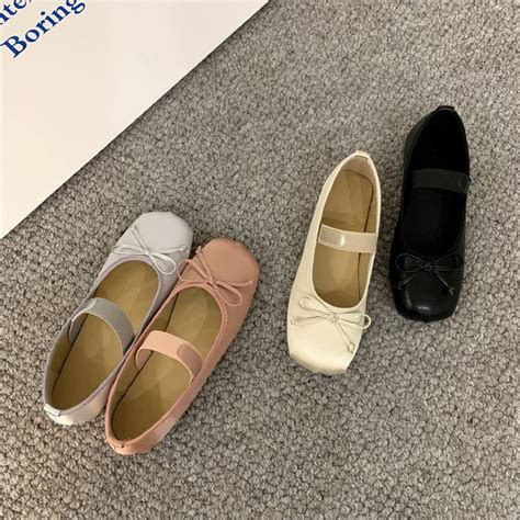 온어데일리 발레코어 여성 러블리 리본 발레리나 밴딩 플랫슈즈 3color 발이편한 밴딩 낮은굽 데이트룩