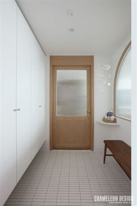 현관에 있는 Yurim님의 핀 인테리어 아파트 아이디어 디자인