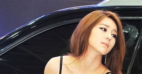 [포토엔]서울오토살롱 박시현 뇌쇄적인 매력