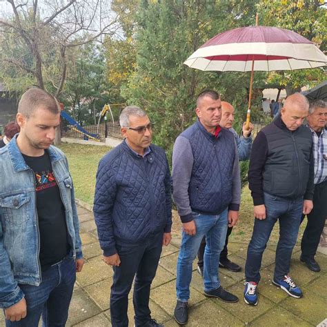 Храмовият празник на параклиса Покров Богородичен бе отбелязан в село