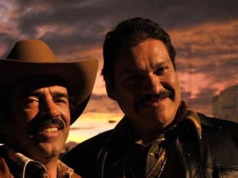 El Cochi Y El Benny Están De Vuelta En Video Musical