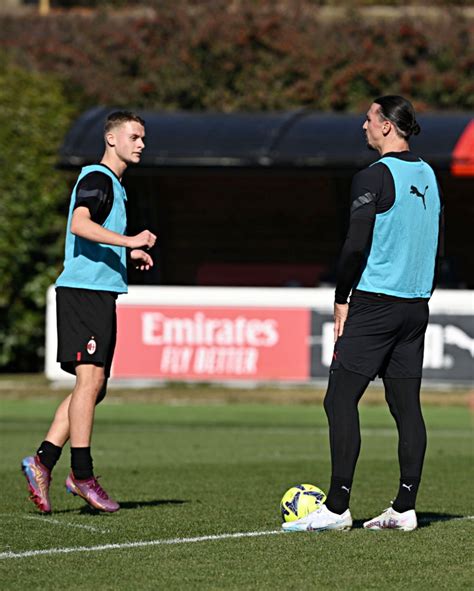GALERIE FOTO Zlatan Ibrahimovic s a antrenat alături de băiatul său la AC Milan Cum arată
