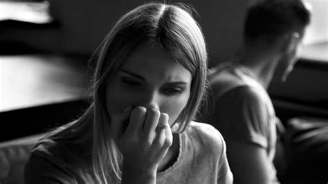 16 Behaviors That Reveal Your Partner Is Self Destructive