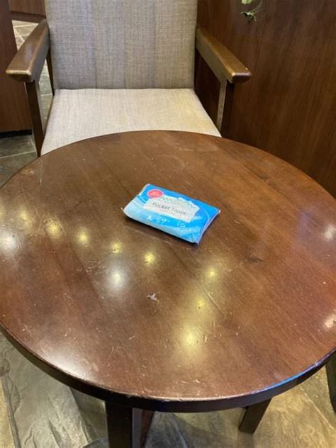 【手ぶらミニマリスト】カフェの席取りのときに置くもの こころの保護区
