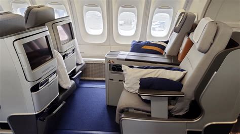 Review Lufthansa Business Class Boeing 747 400