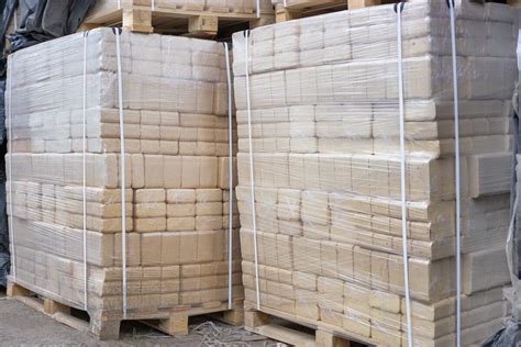 Kokskaidu Briketes Bērzspriede Kokskaidu Briketes Produkcija Briketes