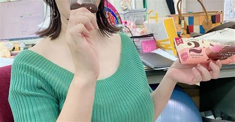 รวมรูปภาพของ นักข่าวคัพ H เศร้าโดนบีบลาออก เหตุทำผู้ชมหลุดโฟกัส หันไปเอาดีงานใหม่ บอกเลยรุ่ง