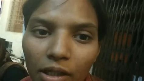 नालंदा आपसी विवाद में युवती के सर पर लोहे के रॉड से हमला थाने में