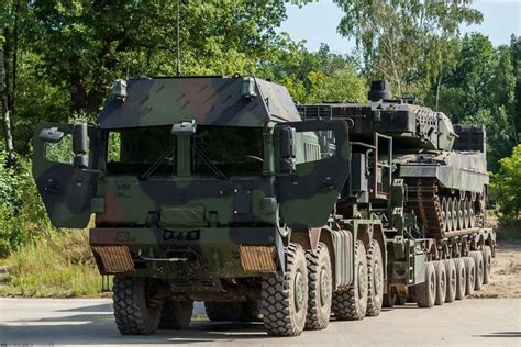ボードVéhicules militairesのピン2024 戦車 近代