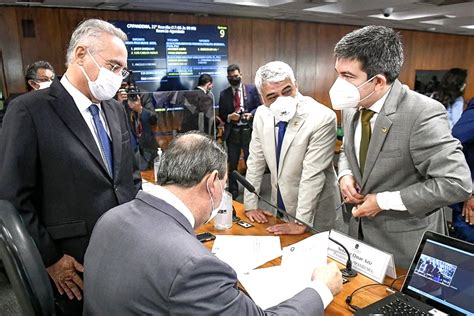 Senadores da CPI aumentaram gastos verba em 68 em três meses Revista Ceará